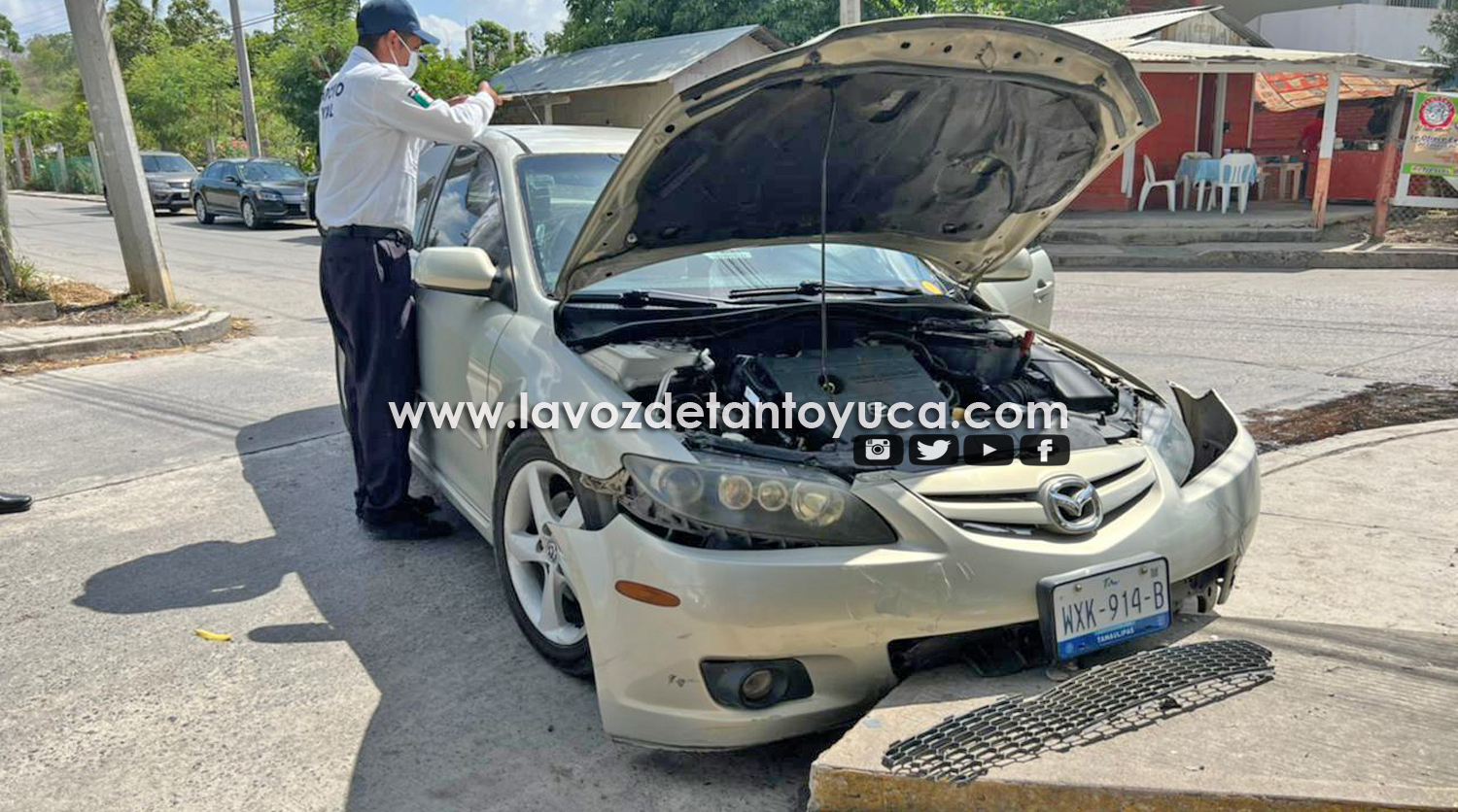 Destroza su vehículo tras chocar contra una guarnición - Diario La Voz ...